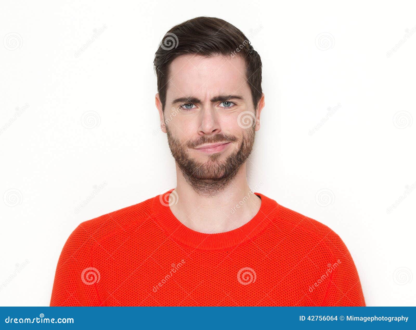 Portret Van Jonge Mens Het Smirking Stock Foto - Image of knap ...