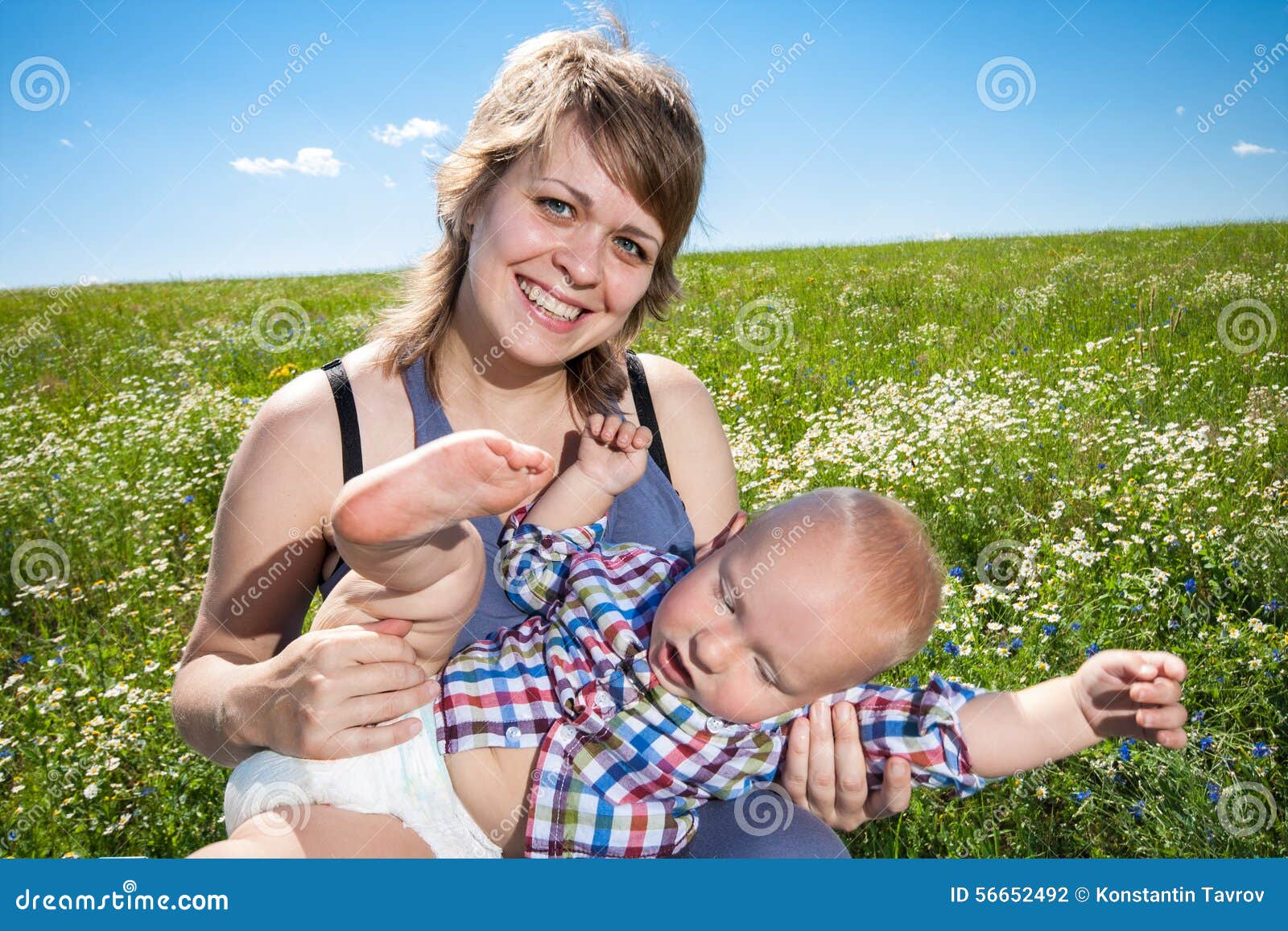 Portret van moeder en baby stock foto. Image of mooi - 56652492