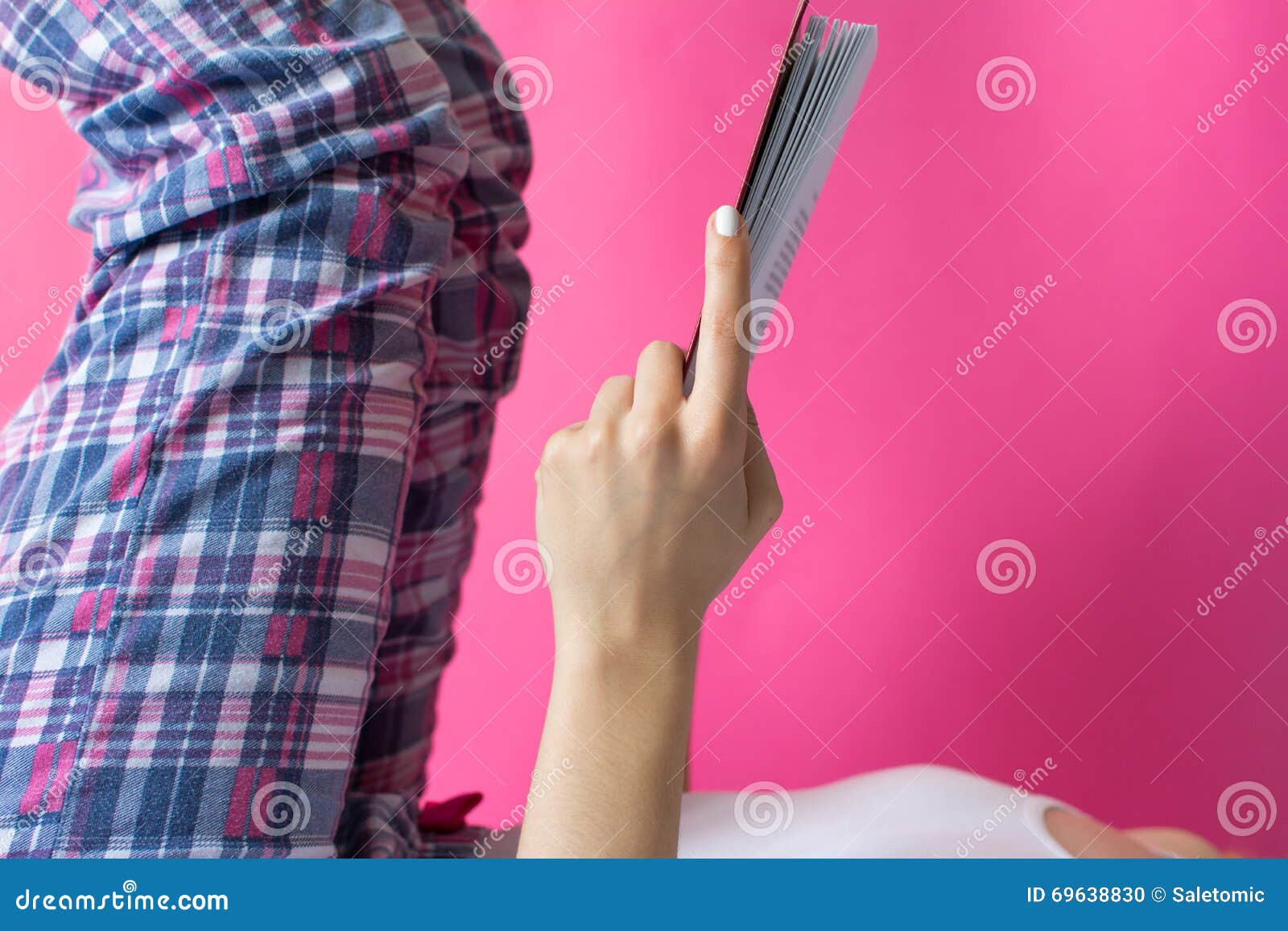 Pose for Reading a Book in Bed Stock Photo - Image of reading, person ...
