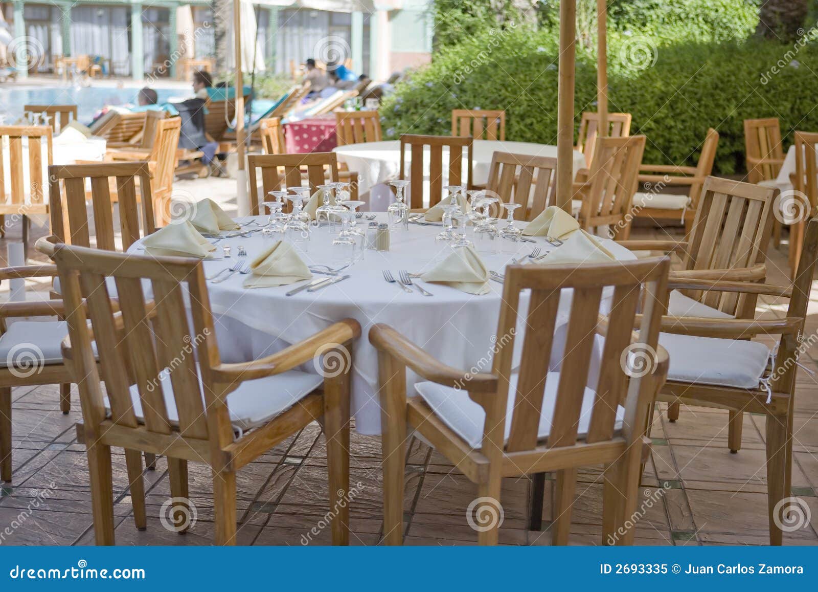 Positionnement de Tableau image stock. Image du regroupement - 2693335