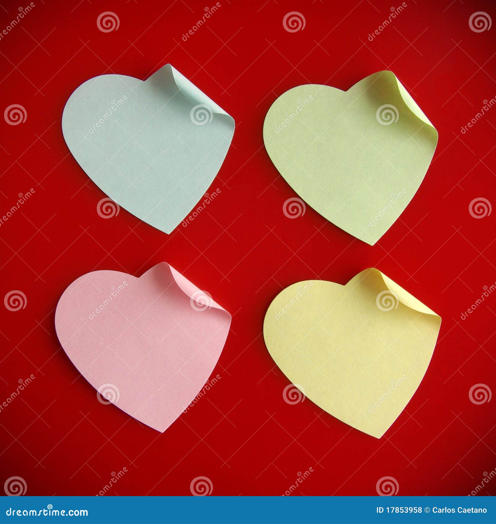 Post-it En Forma De Corazón Foto de archivo - Imagen de concepto ...
