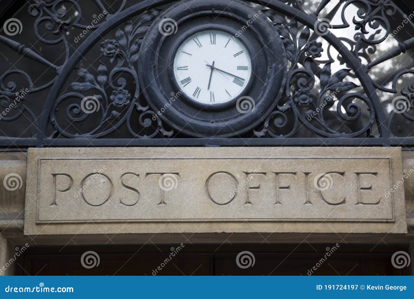 Post Office Sign with Clock Stock Image - Image of shop, england: 191724197