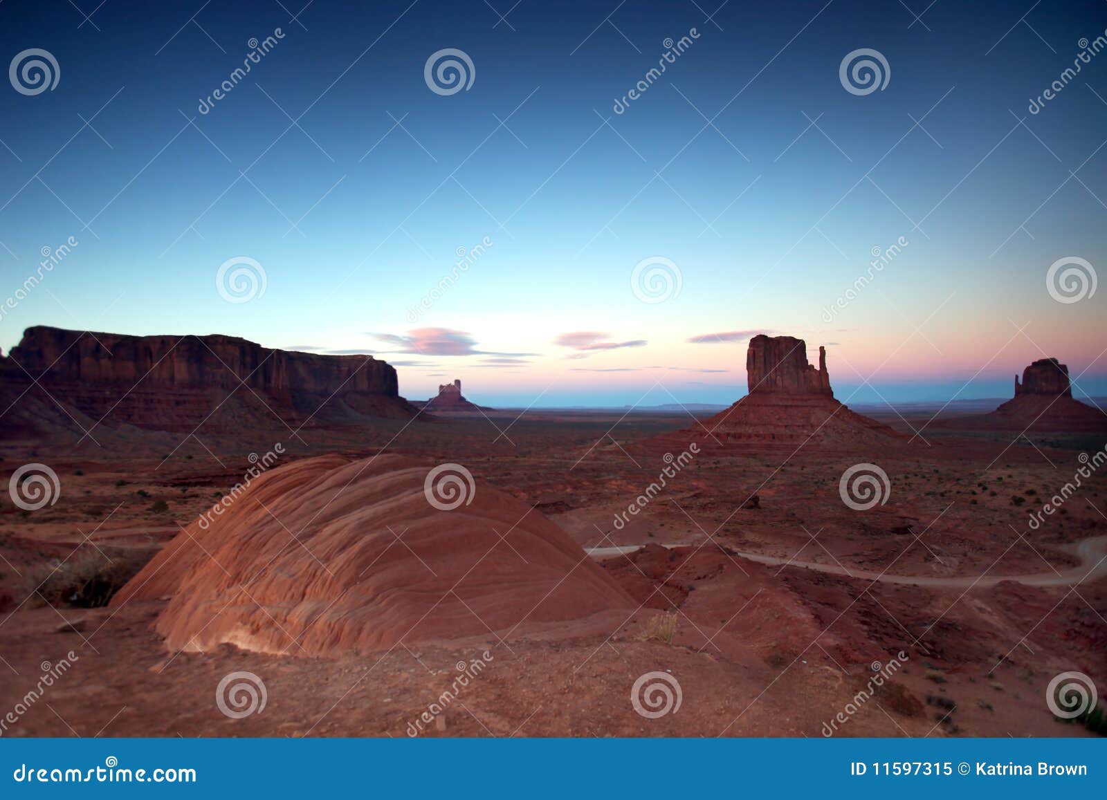 Post Sunset in Monument Valley at the Famous Butte Stock Image - Image ...