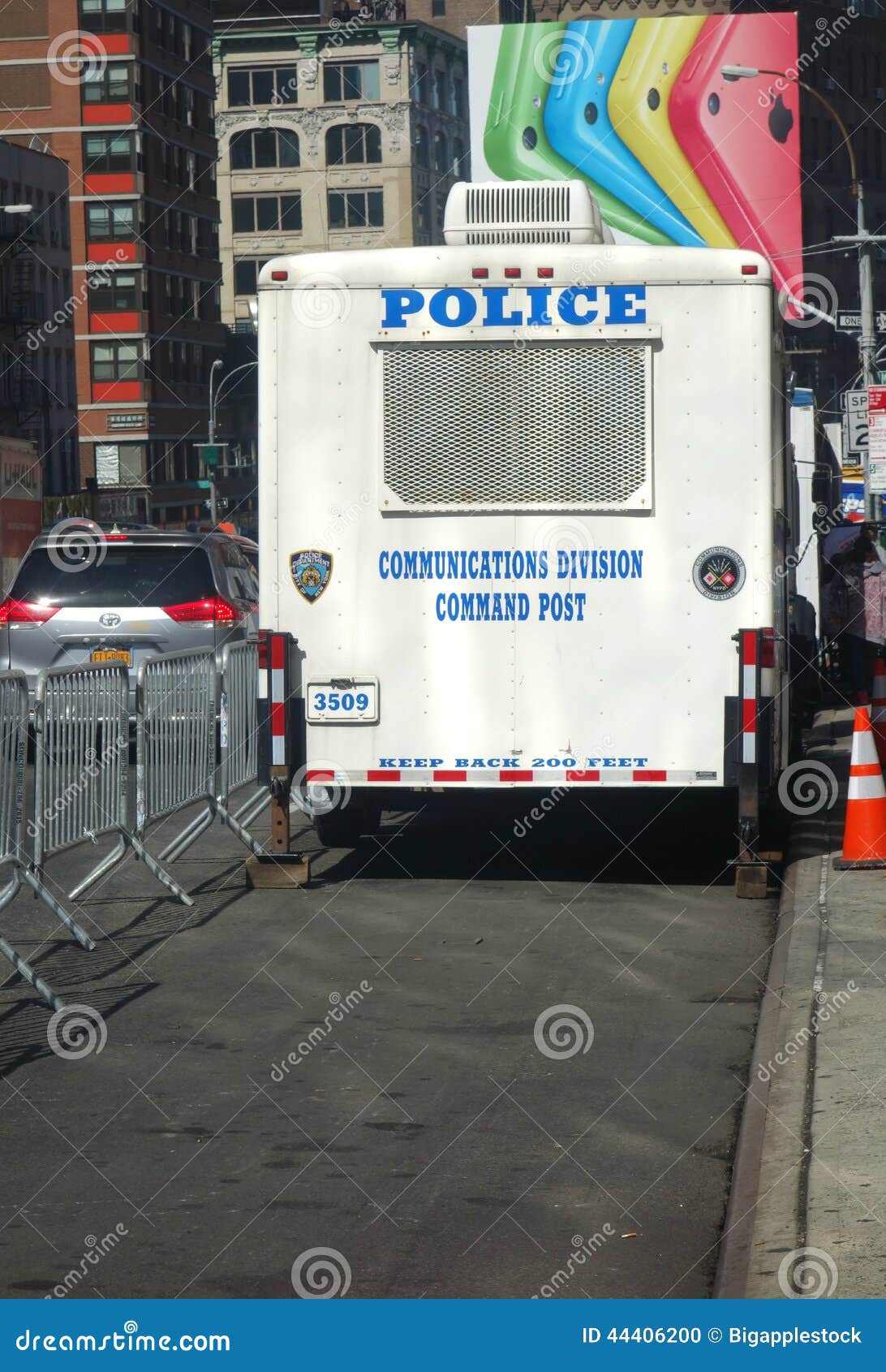 Poste De Commandement De Communications De NYPD Image éditorial - Image ...