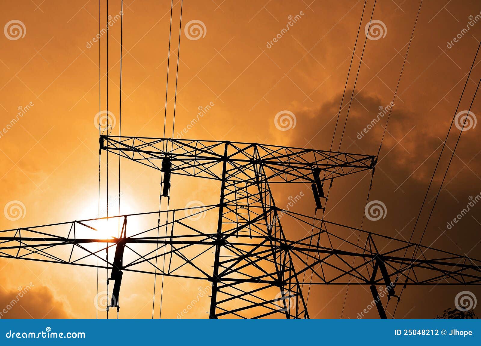 Poste de la electricidad foto de archivo. Imagen de tapa - 25048212