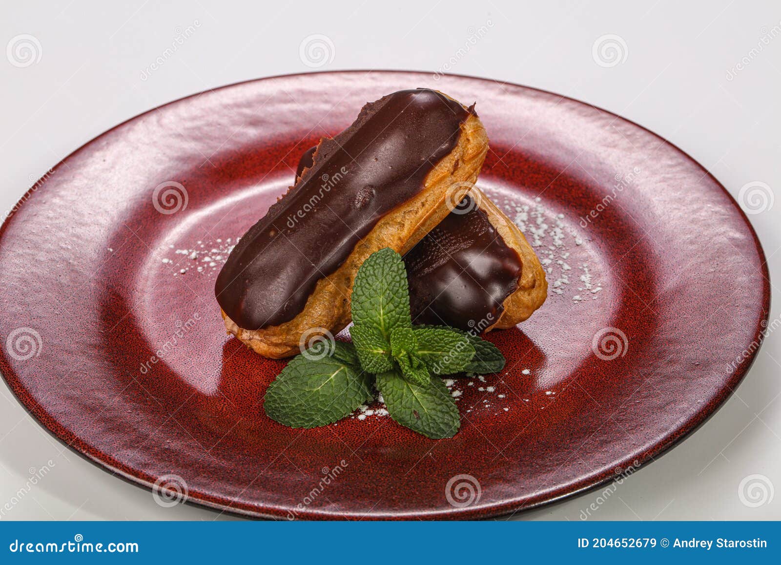 Postre De Eclair Dulce Para Gourmet Imagen de archivo - Imagen de fondo ...