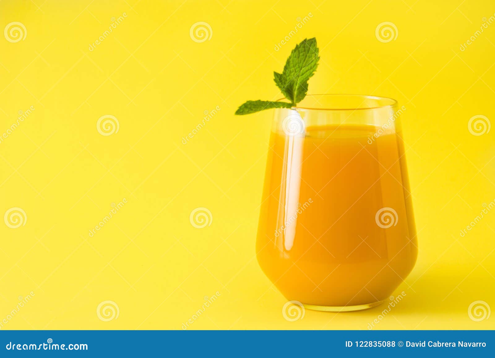 Postre De Lassi Del Mango Bebida India Tradicional Foto de archivo ...