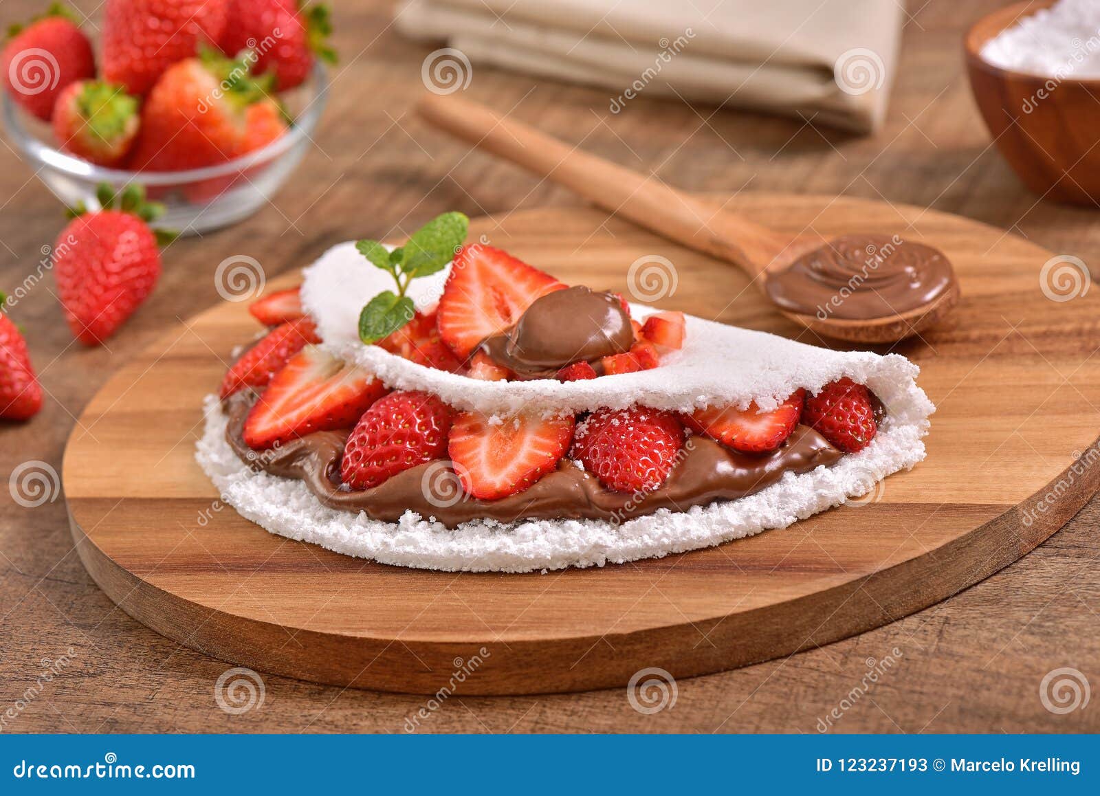 Postre dulce de la tapioca imagen de archivo. Imagen de corte - 123237193