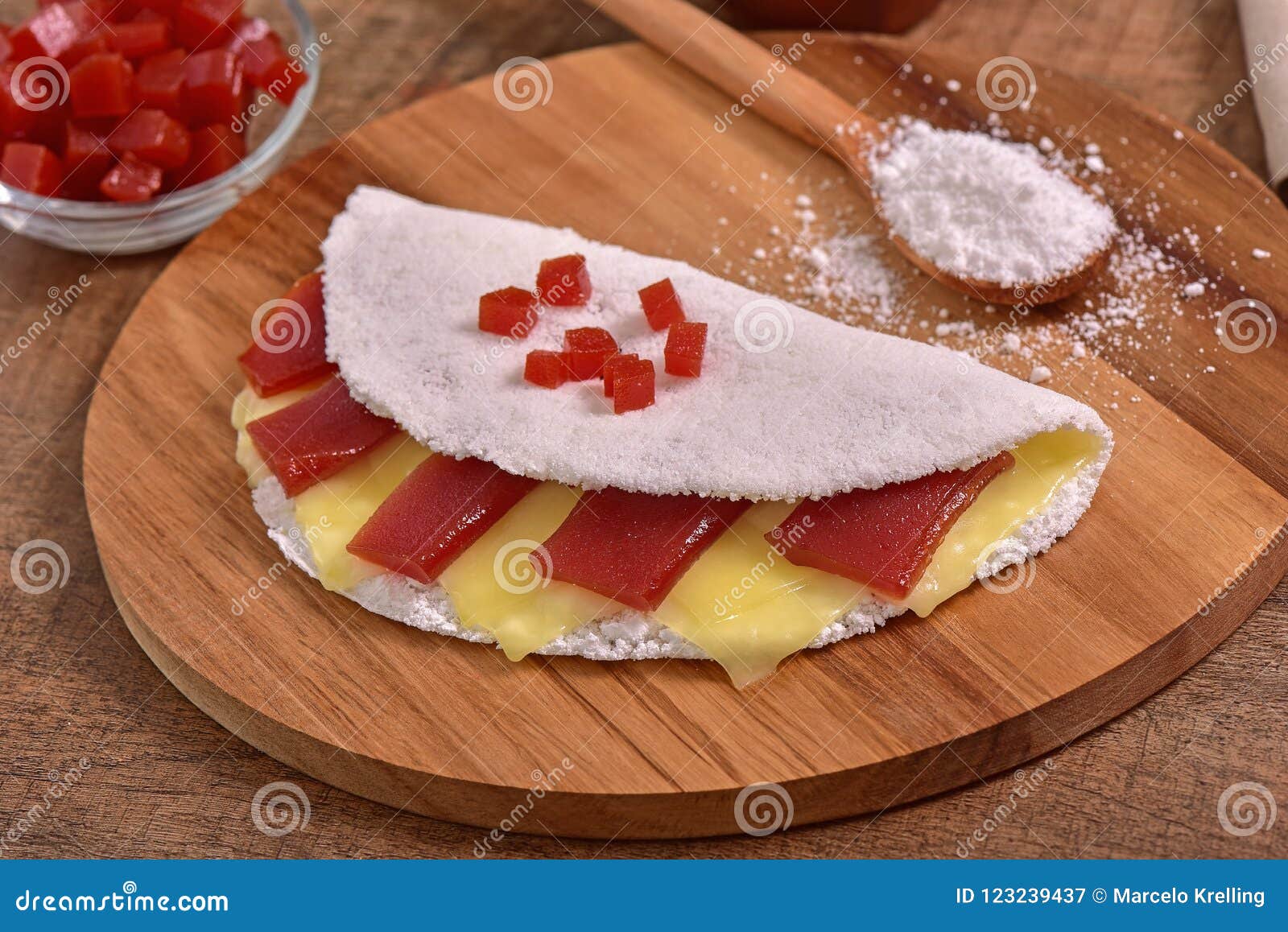 Postre dulce de la tapioca imagen de archivo. Imagen de guayaba - 123239437