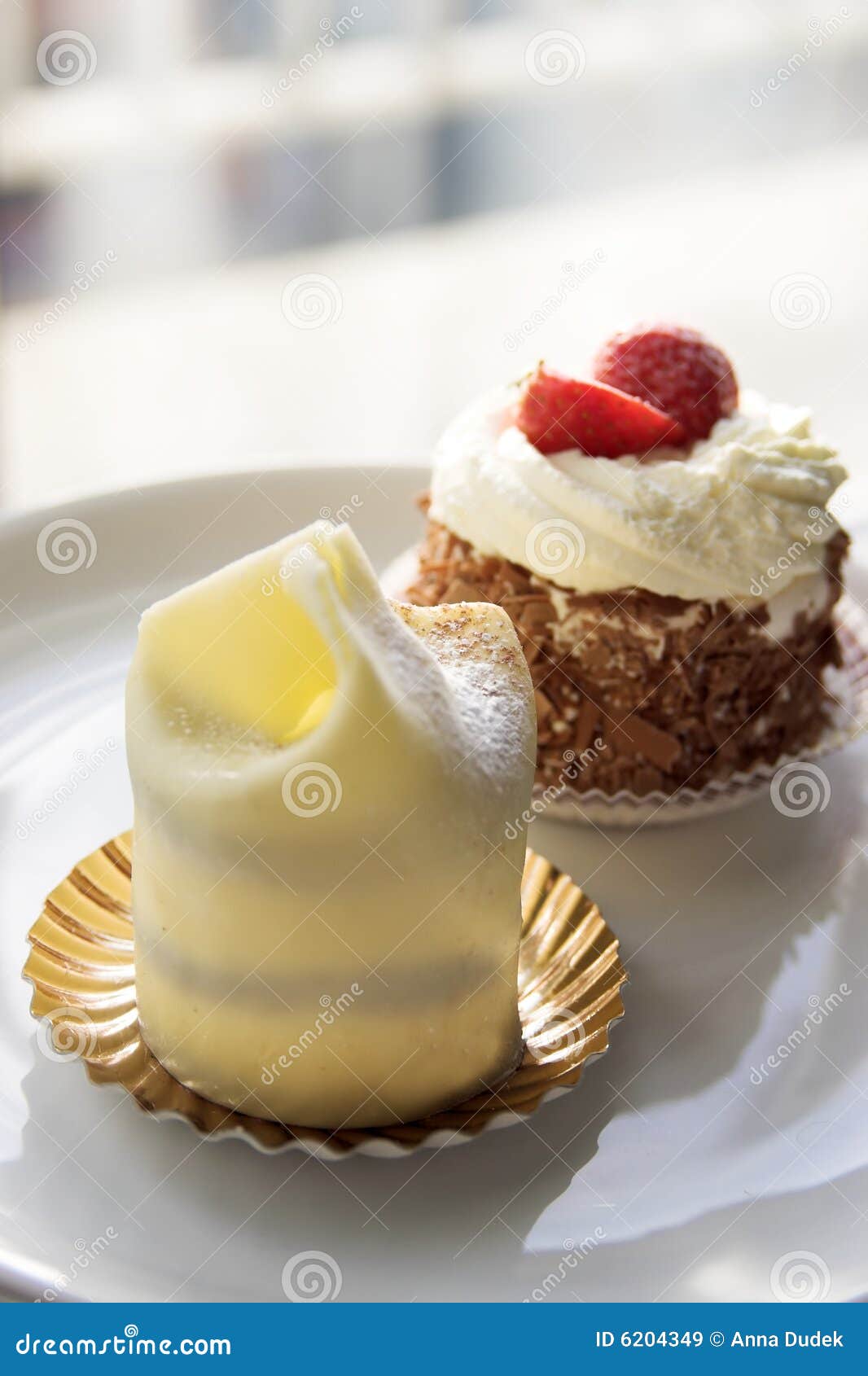 Postres deliciosos imagen de archivo. Imagen de chocolate - 6204349