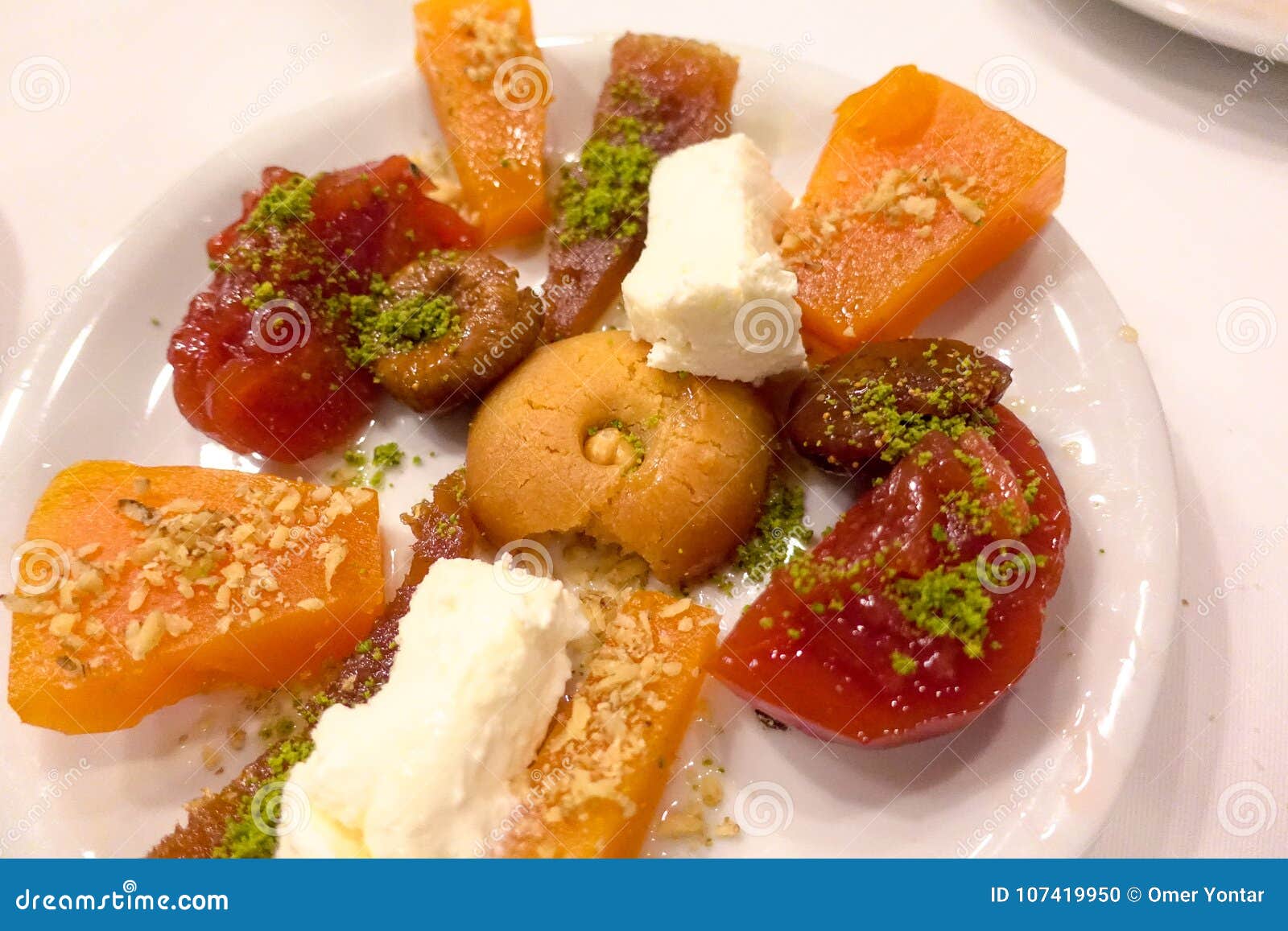 Postres Turcos Tradicionales Foto de archivo - Imagen de miel, pasta ...