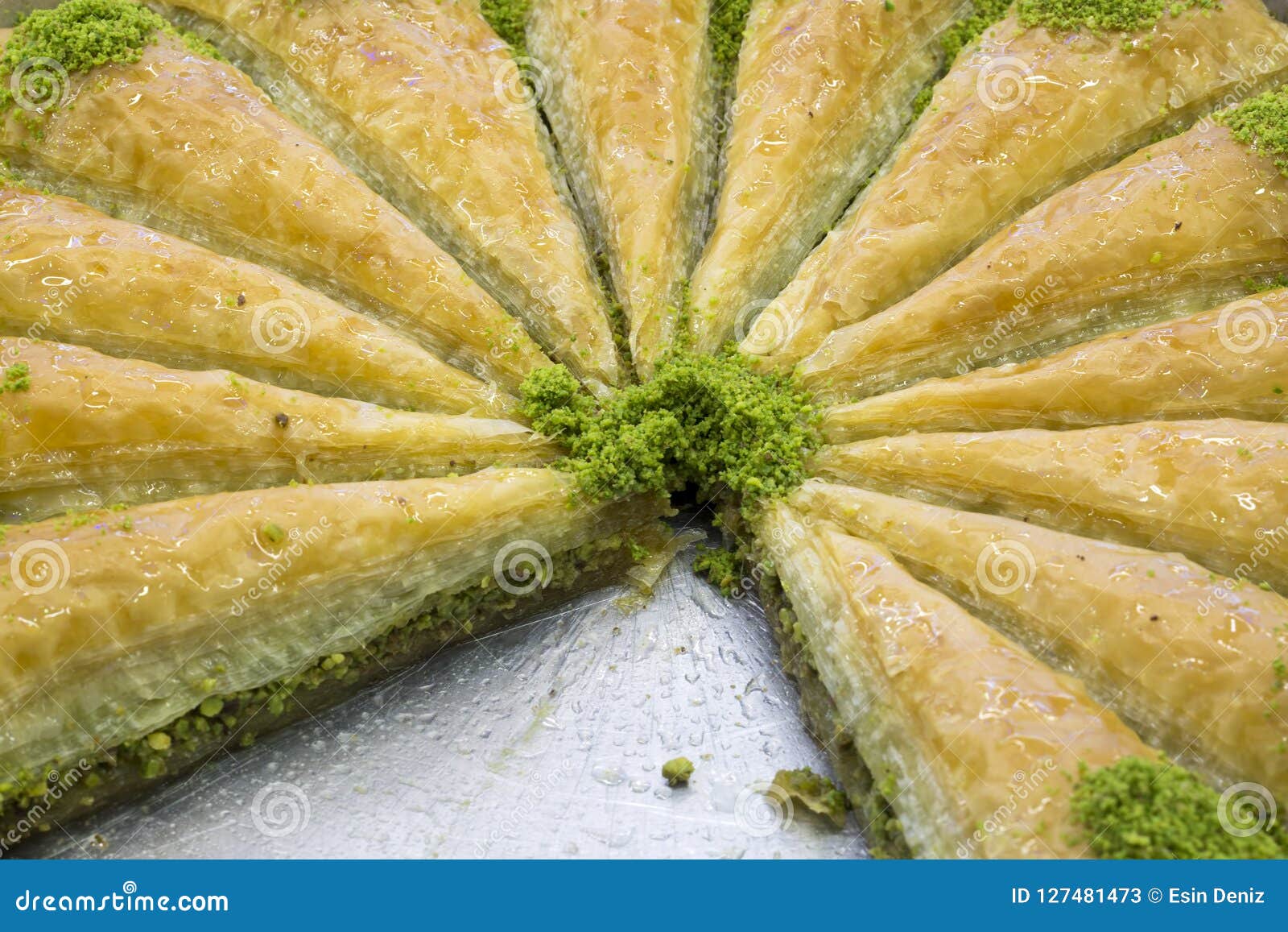 Postres Turcos Tradicionales; Baklava Imagen de archivo - Imagen de ...