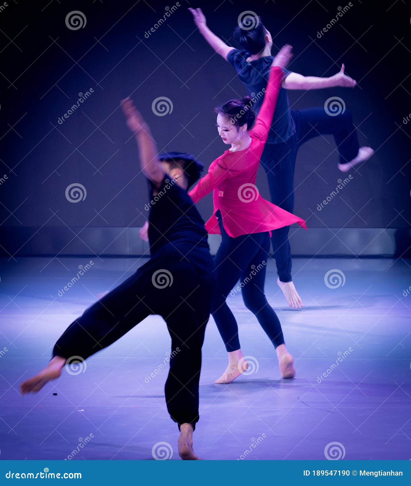 Posture and Pace 3-Adjustment of Basic Skills -a Dance Training Class ...