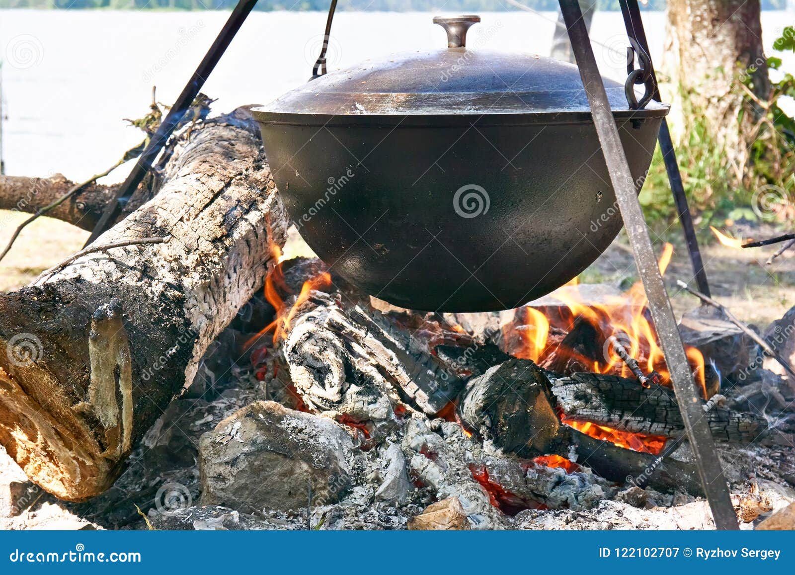 Pot on campfire stock image. Image of cooking, bonfire - 122102707