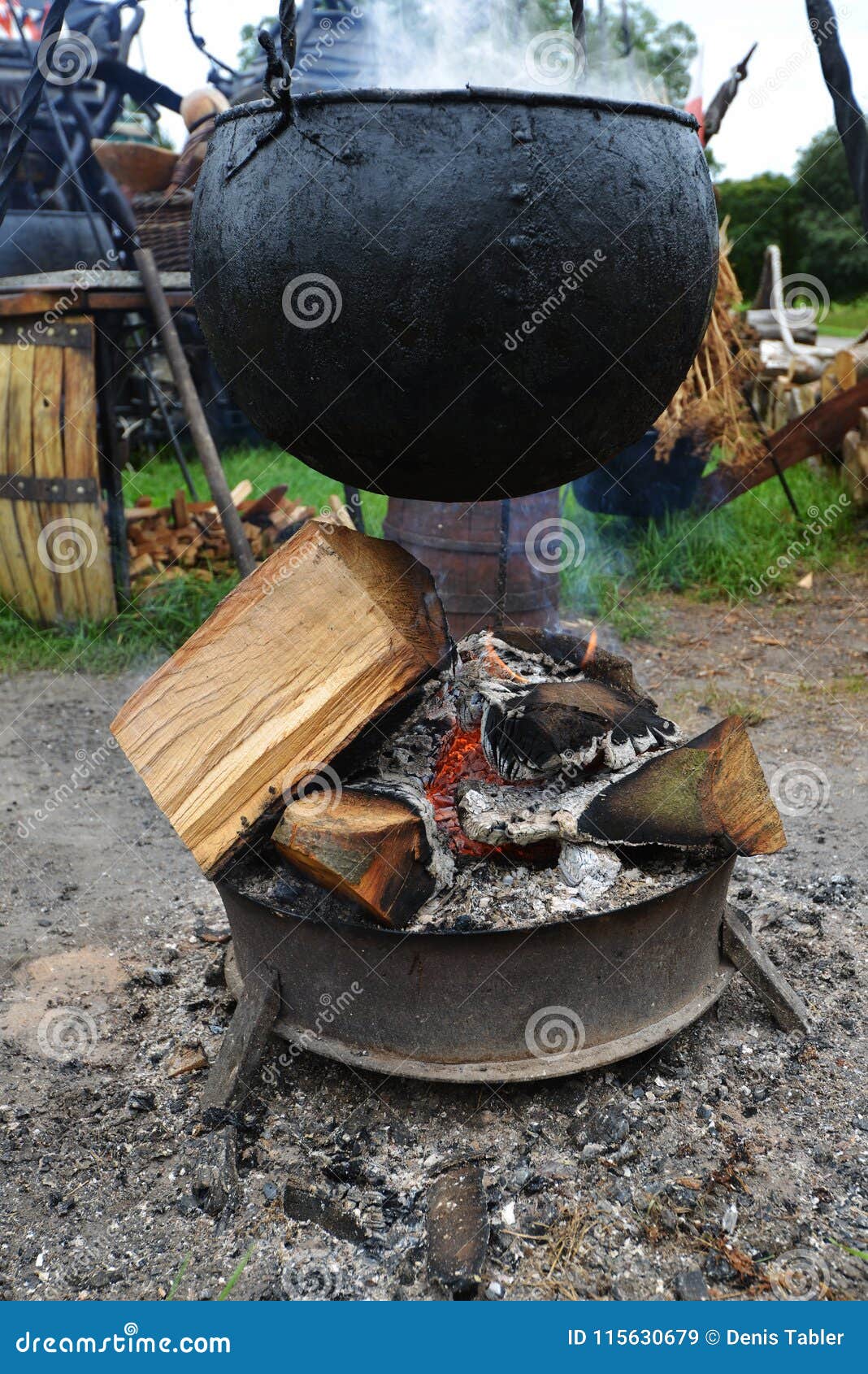 Pot on campfire stock image. Image of outdoors, meal - 115630679