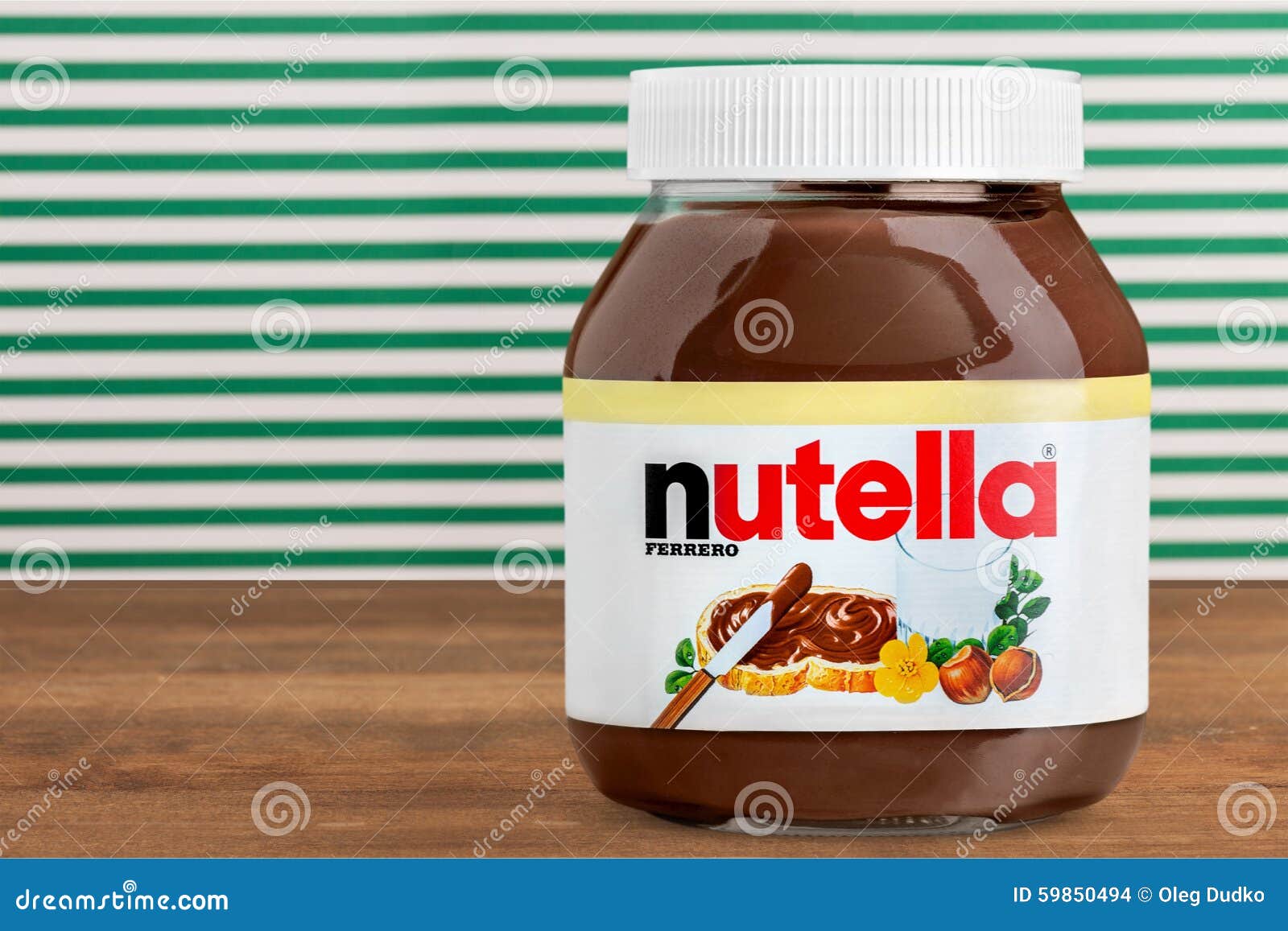 Pot de Nutella image stock éditorial. Image du matin - 59850494