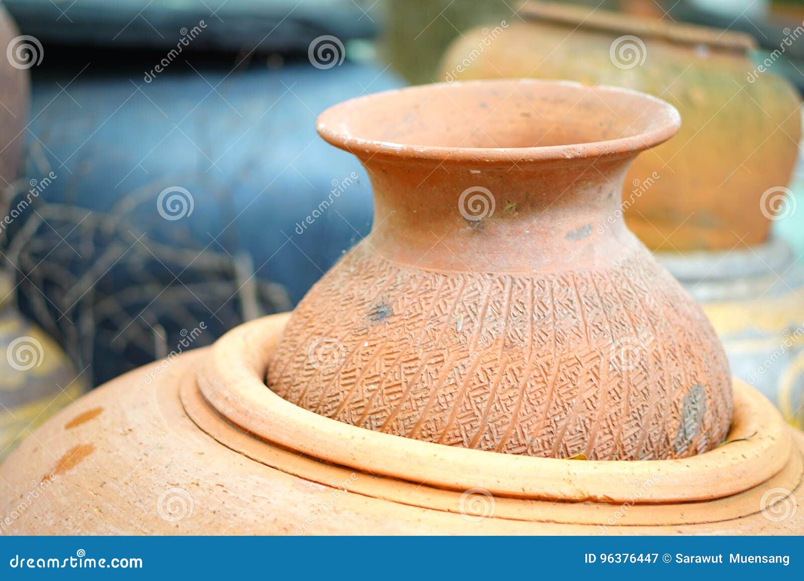 POT Di Argilla Handmade Delle Terraglie Vecchi Immagine Stock ...