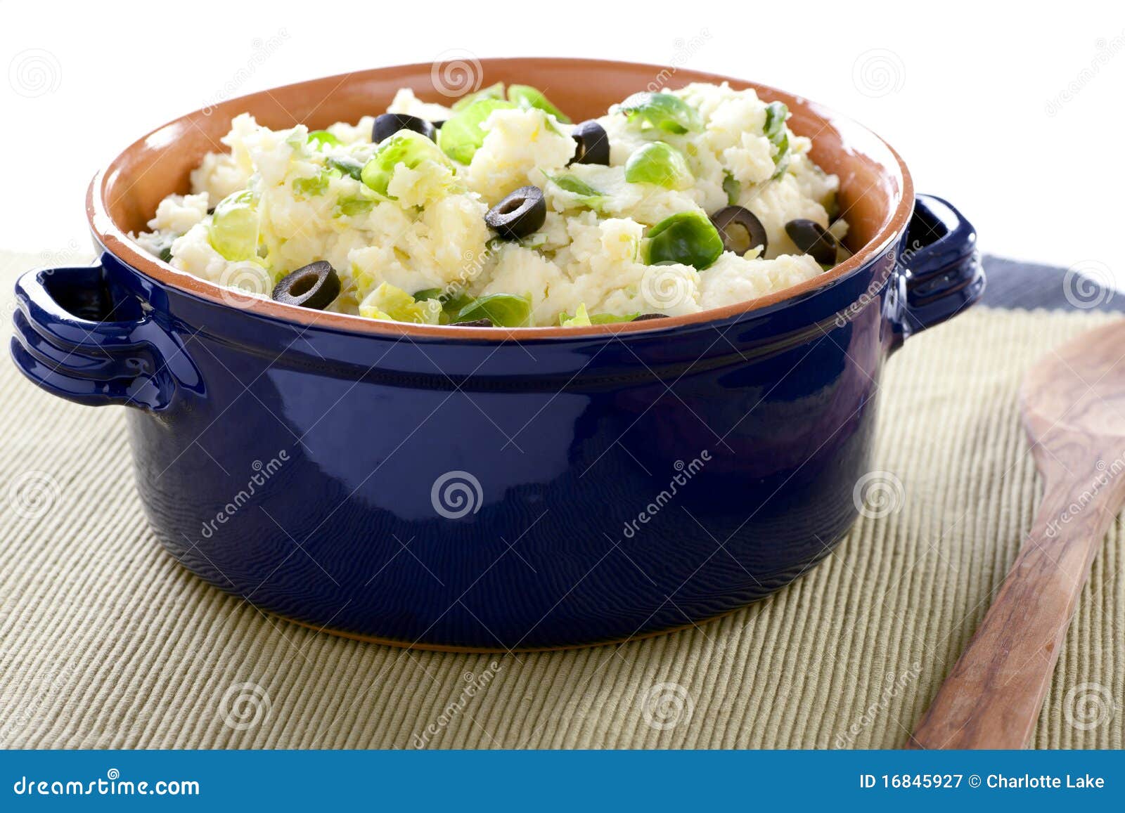 Pot of Dutch Stamppot stock image. Image of brussel, healthy - 16845927