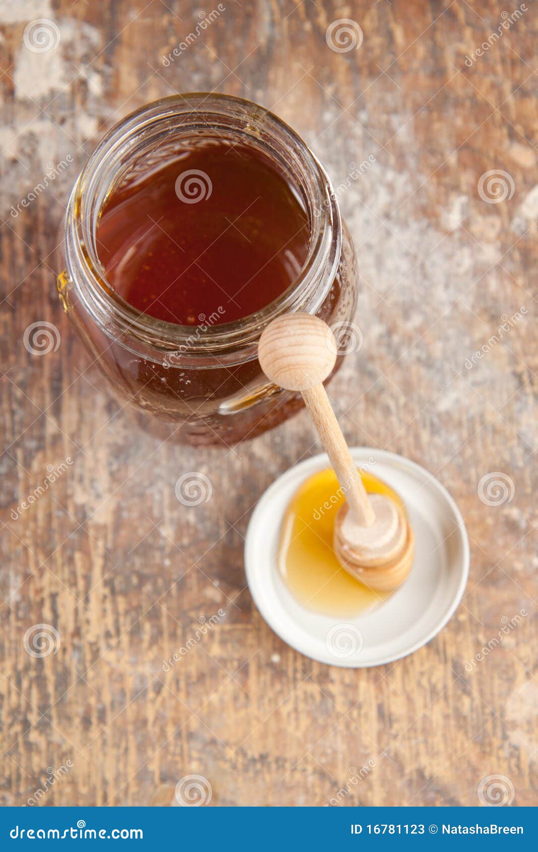 Pot with the fresh honey stock image. Image of nutrition - 16781123