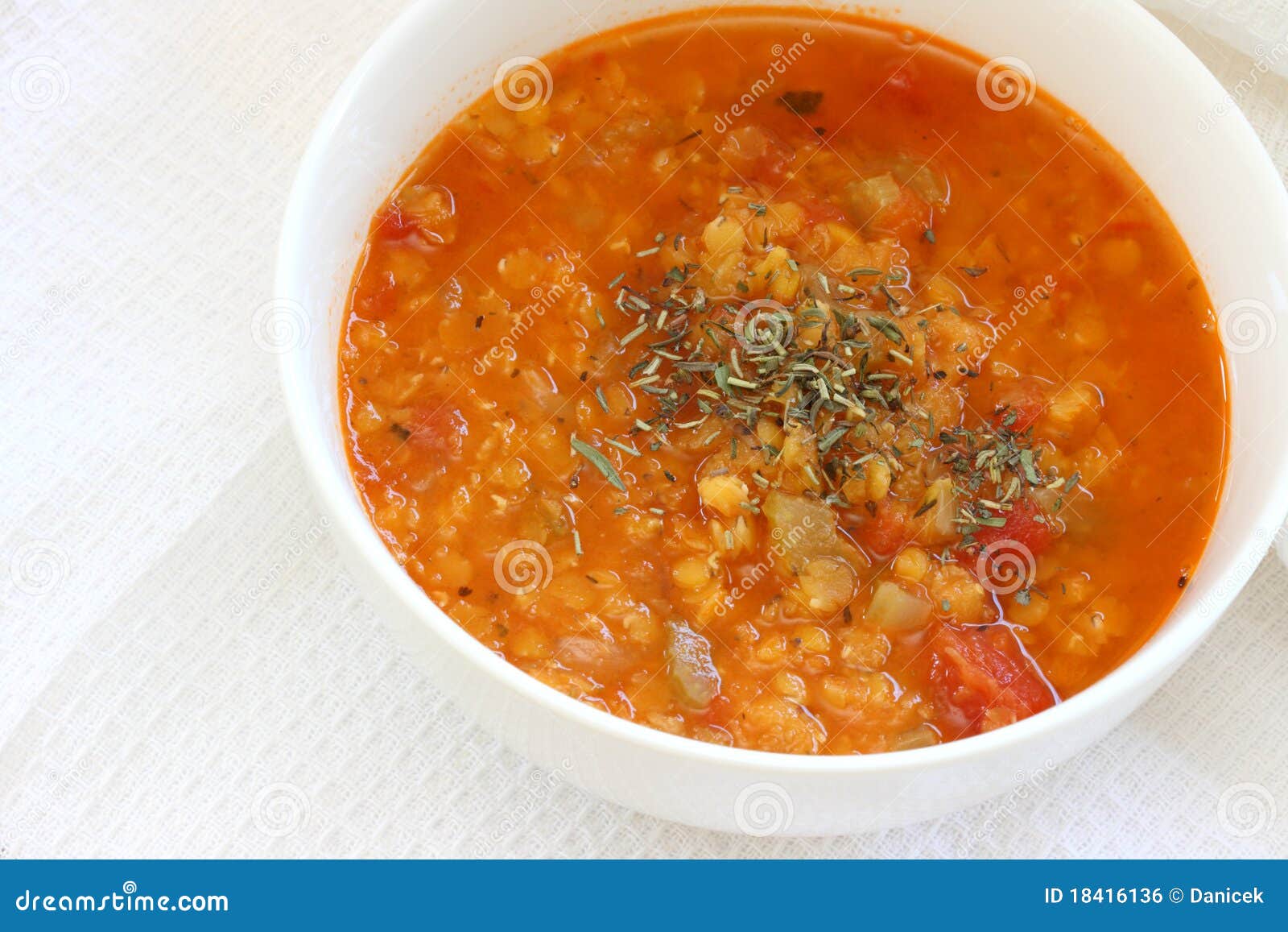 Potage de lentille rouge photo stock. Image du potage - 18416136