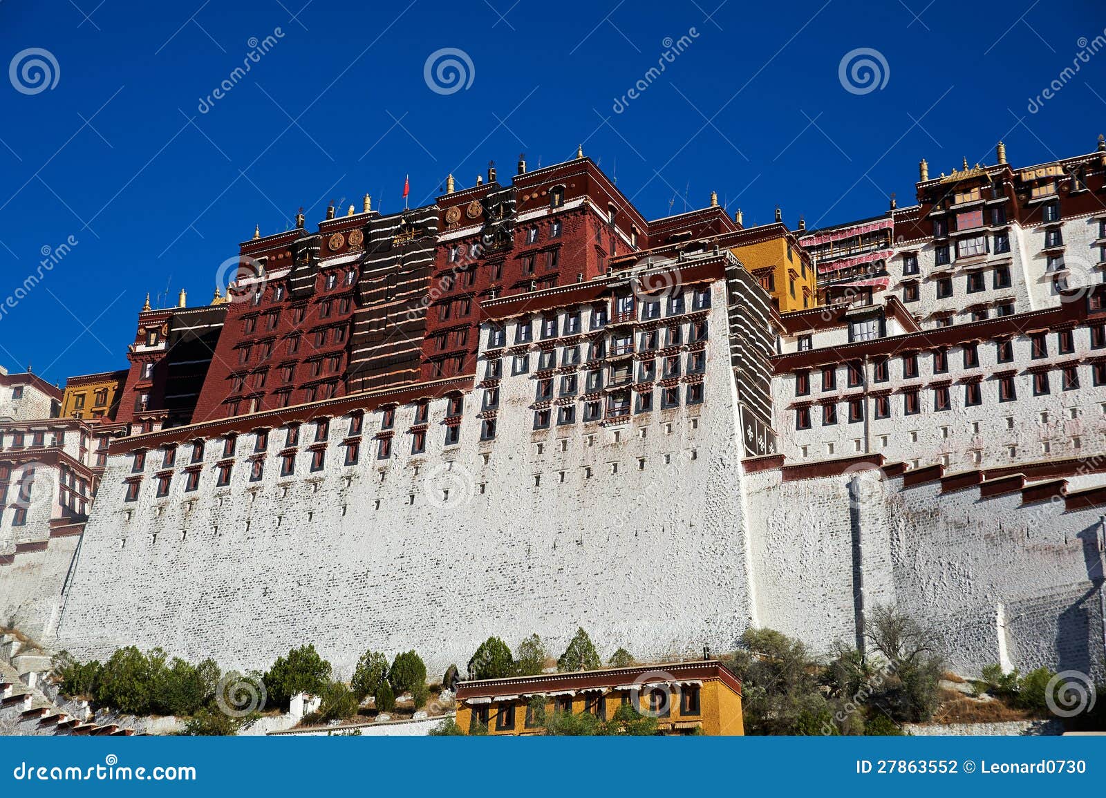 The Potala Palace stock photo. Image of castle, city - 27863552