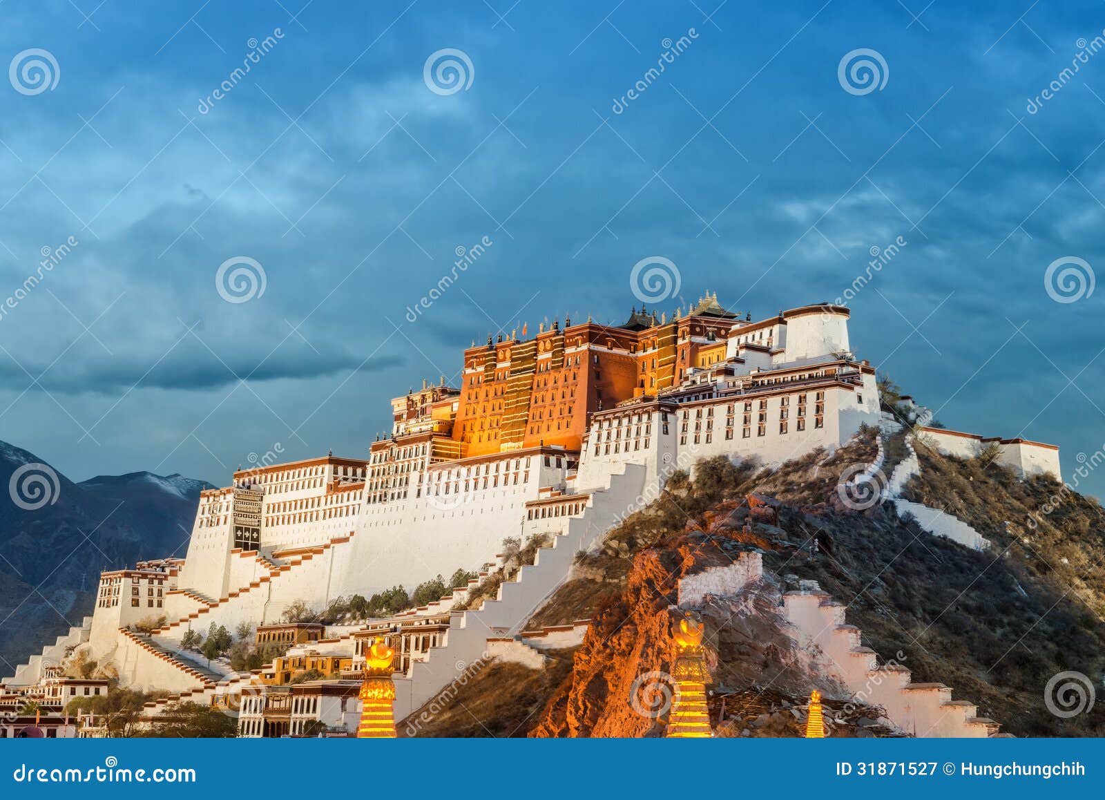 Potala Palace in Lhasa stock image. Image of lama, building - 31871527