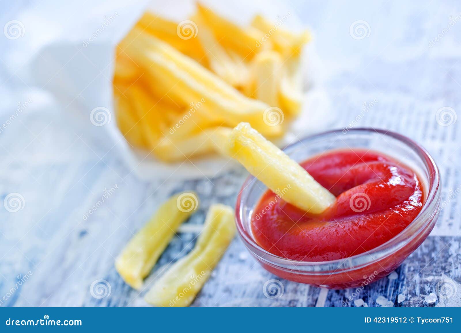 Potato with ketchup stock photo. Image of golden, cone - 42319512