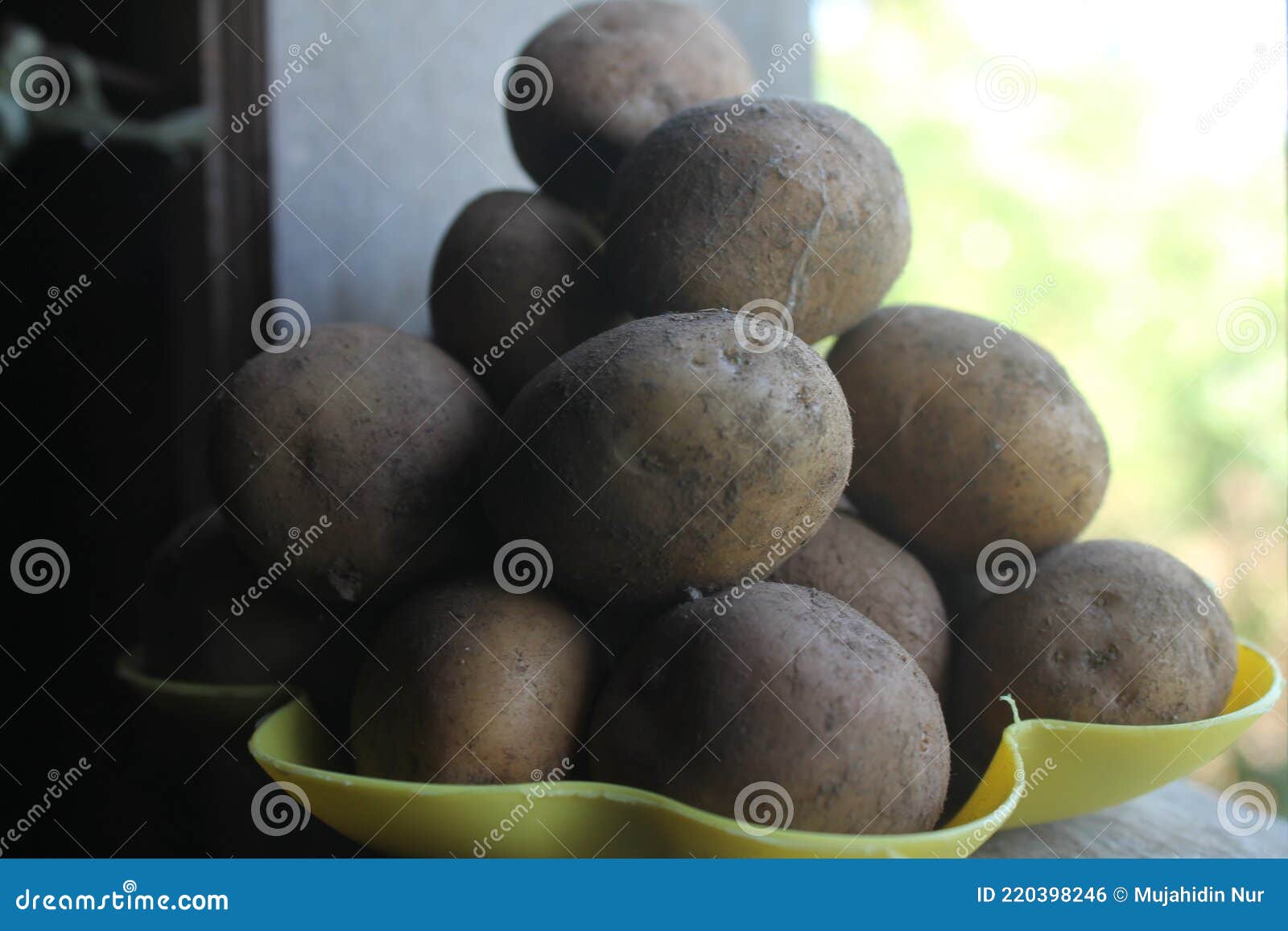 Potato on the Plate Ready To Cook Stock Photo - Image of plate, cook ...