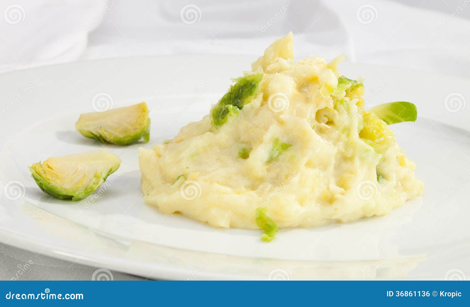 Potato Puree W Flower Cabbage Stock Photo - Image of liquid, dishware ...