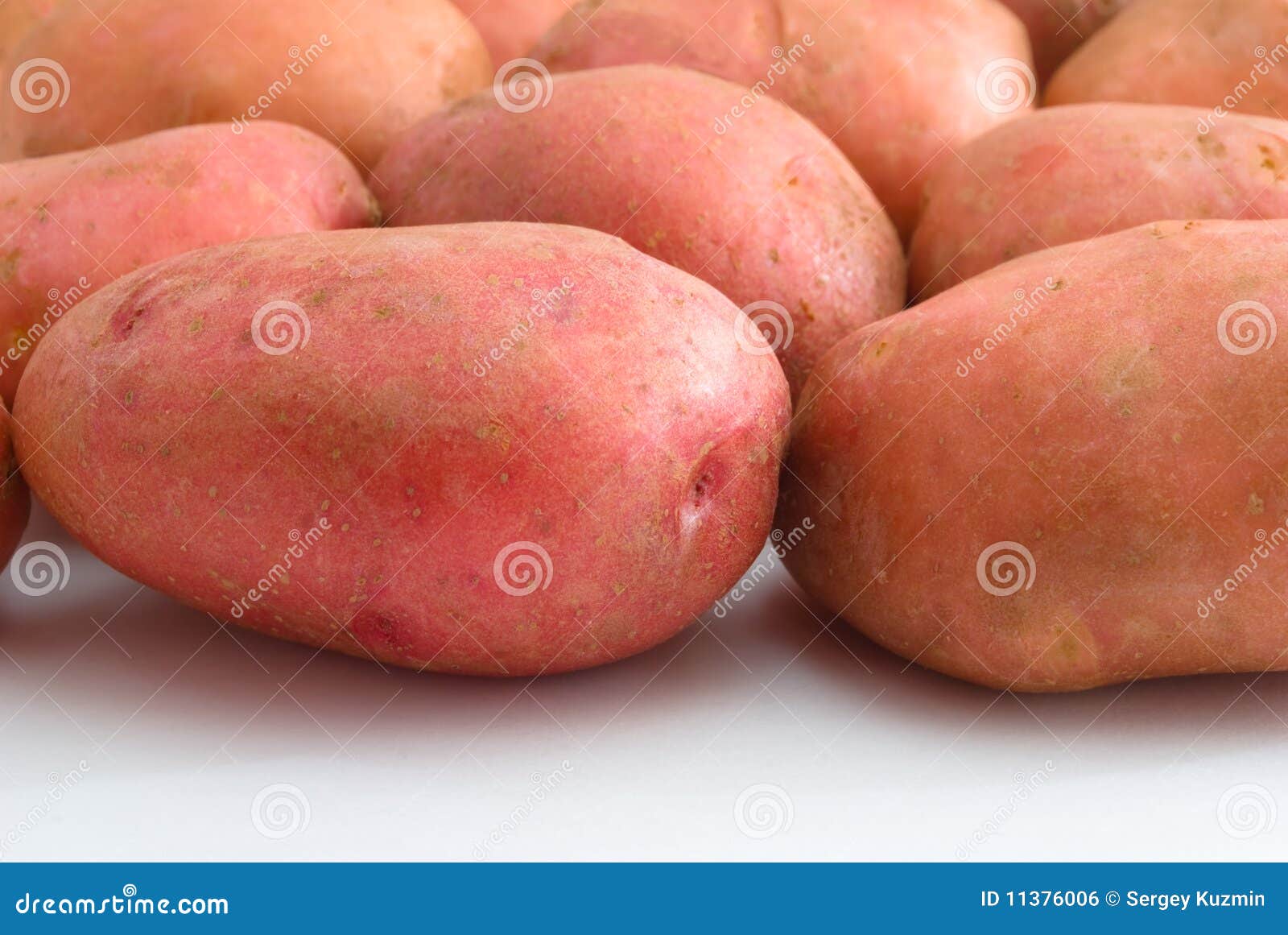 The Potatoes of the Rose Colour. Stock Photo - Image of meal, harvest ...