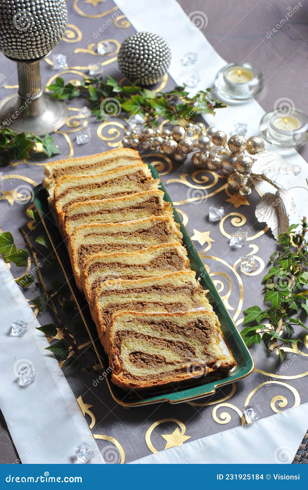 Potica/Potizza, Roll with Walnuts Stock Photo - Image of traditional ...
