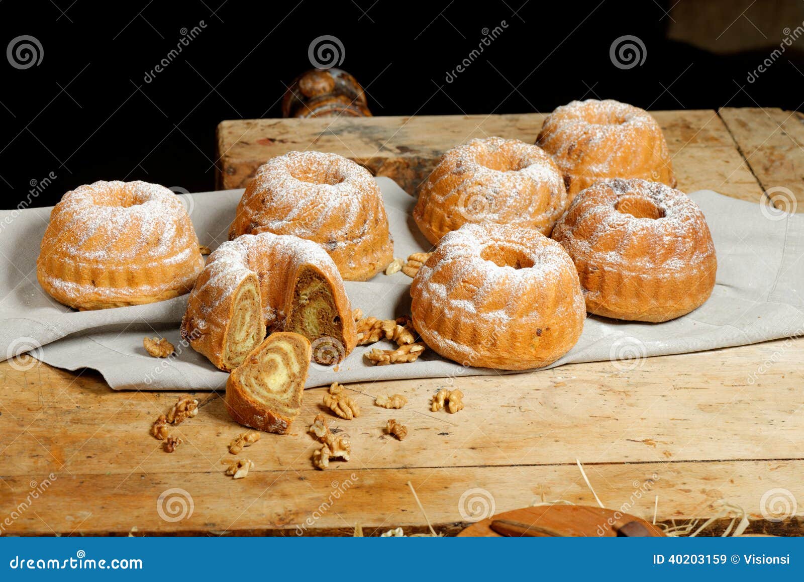 Potica/Potizza, Roll with Walnuts Stock Image - Image of german, poured ...
