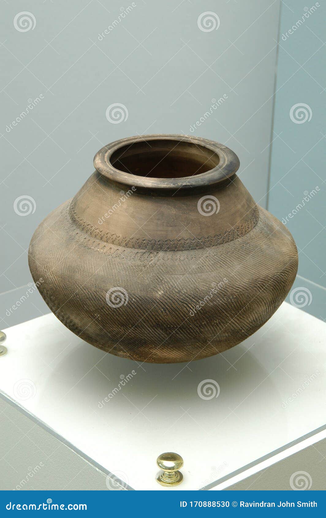 Pottery editorial image. Image of process, handicrafts - 170888530