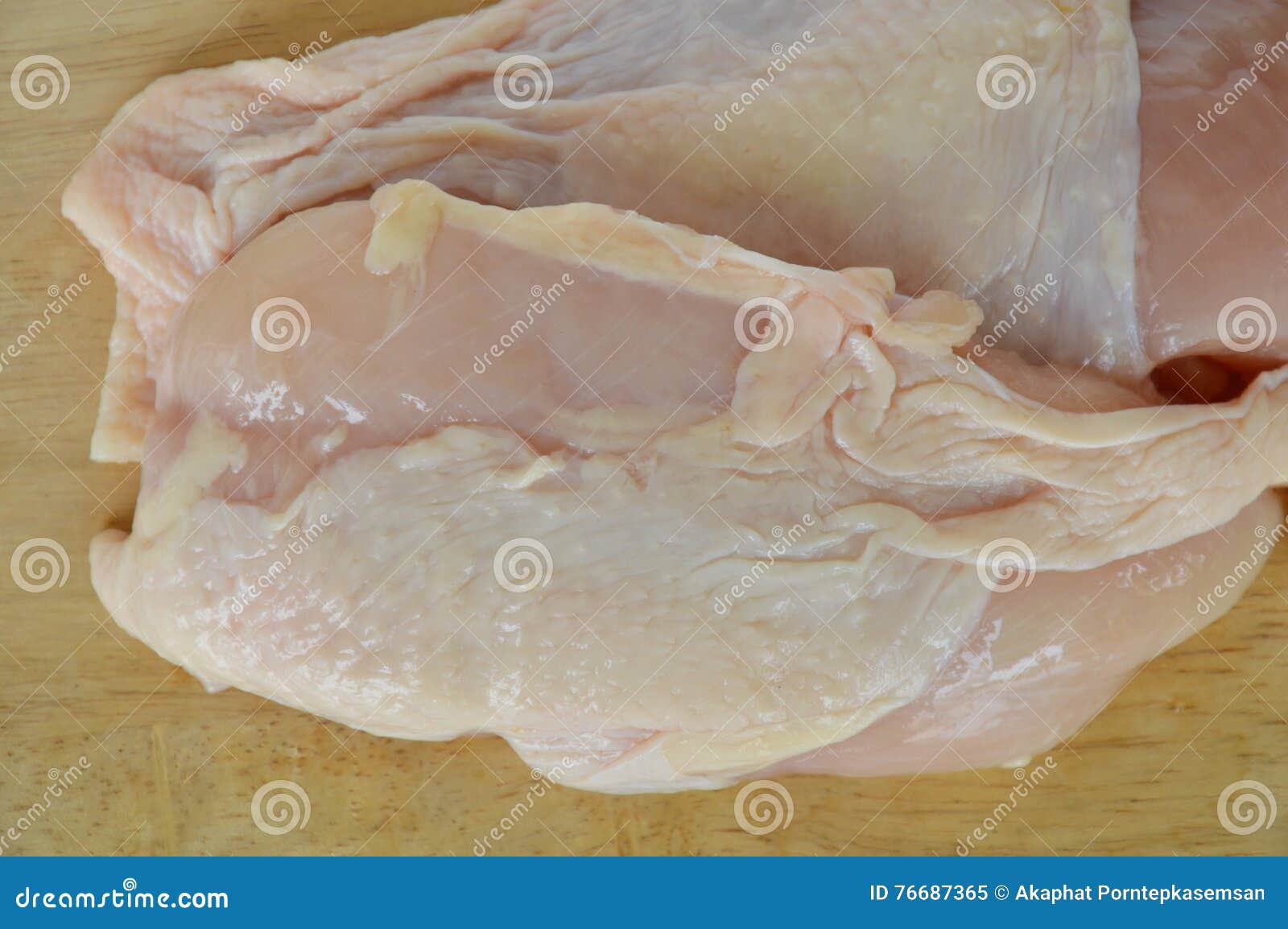 Poulet Cru De Plat En Bois De Côtelette Image stock - Image du ...