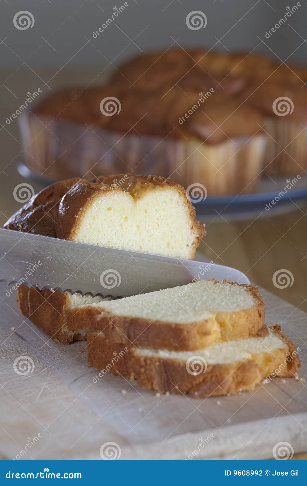 Pound Cake on Cutting Board Stock Photo - Image of board, sweets: 9608992