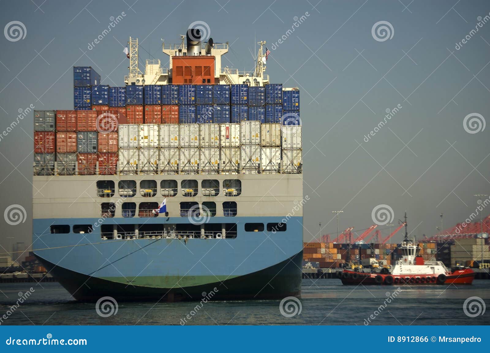 Poupe De Navire Porte-conteneurs Photo stock - Image du cargaison ...