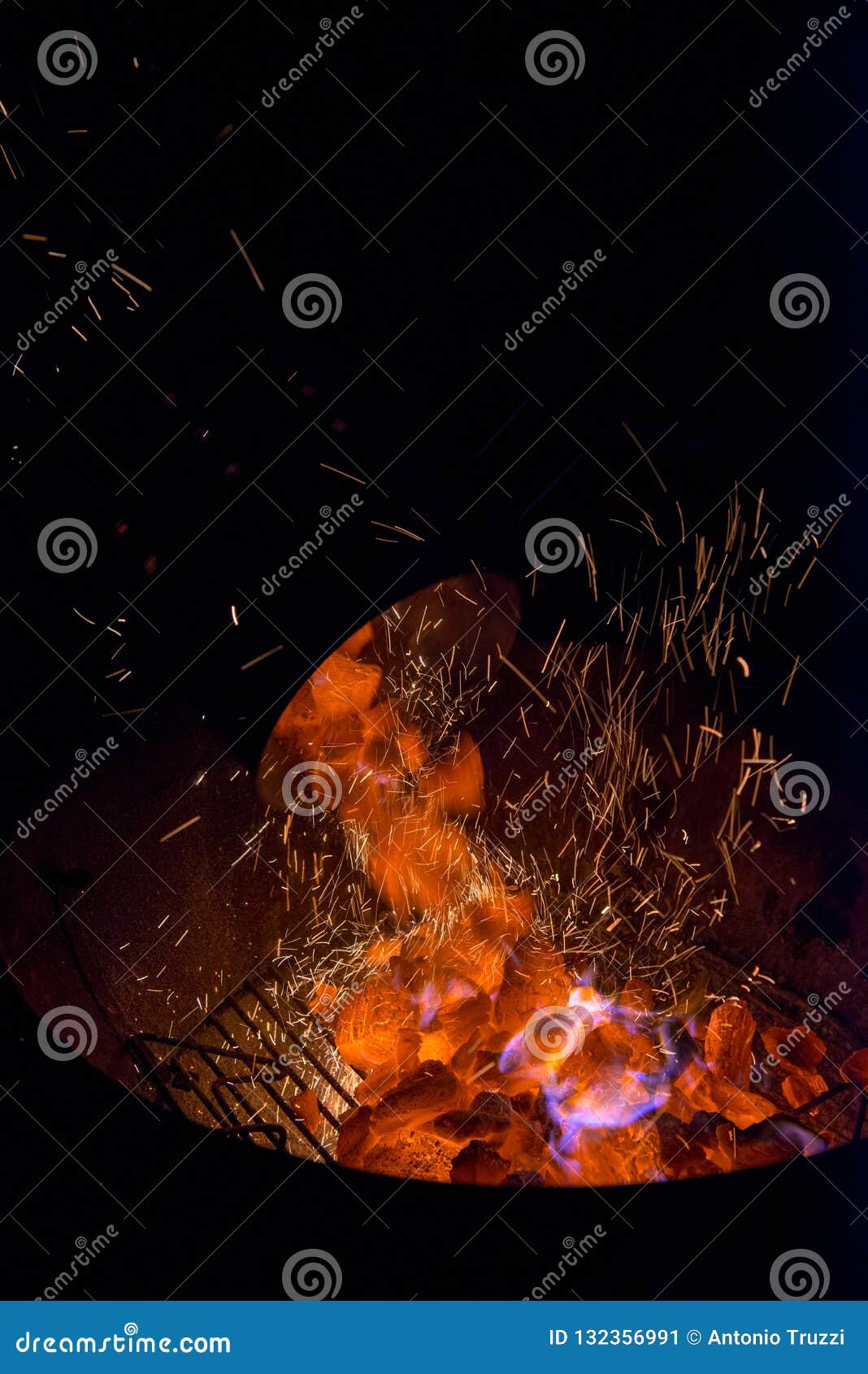 Pour Charcoal Lit in the Barbecue Stock Image - Image of flame, energy ...