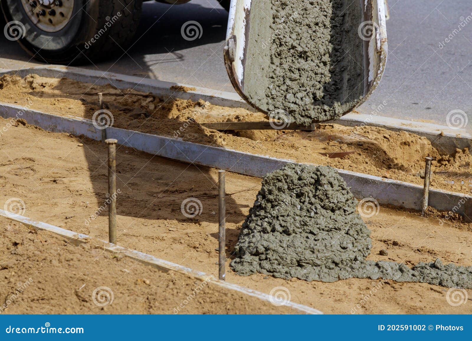 Pouring Cement during Concrete Sidewalk Stock Photo - Image of cement ...