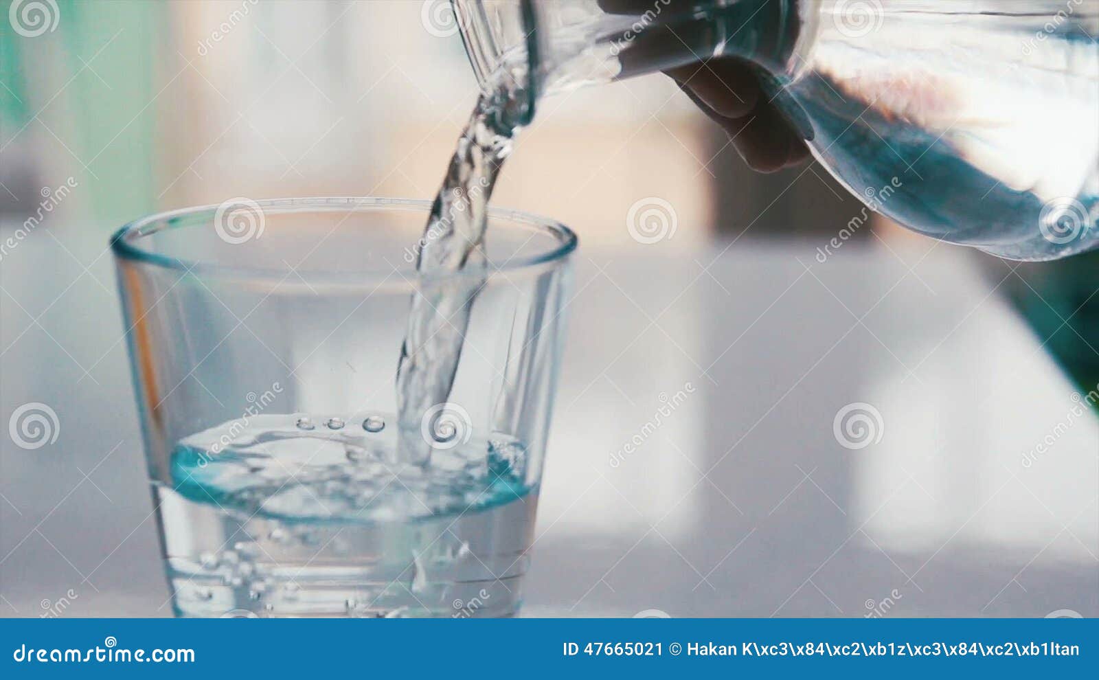 Pouring glass of water stock video. Video of bubble, splashing - 47665021