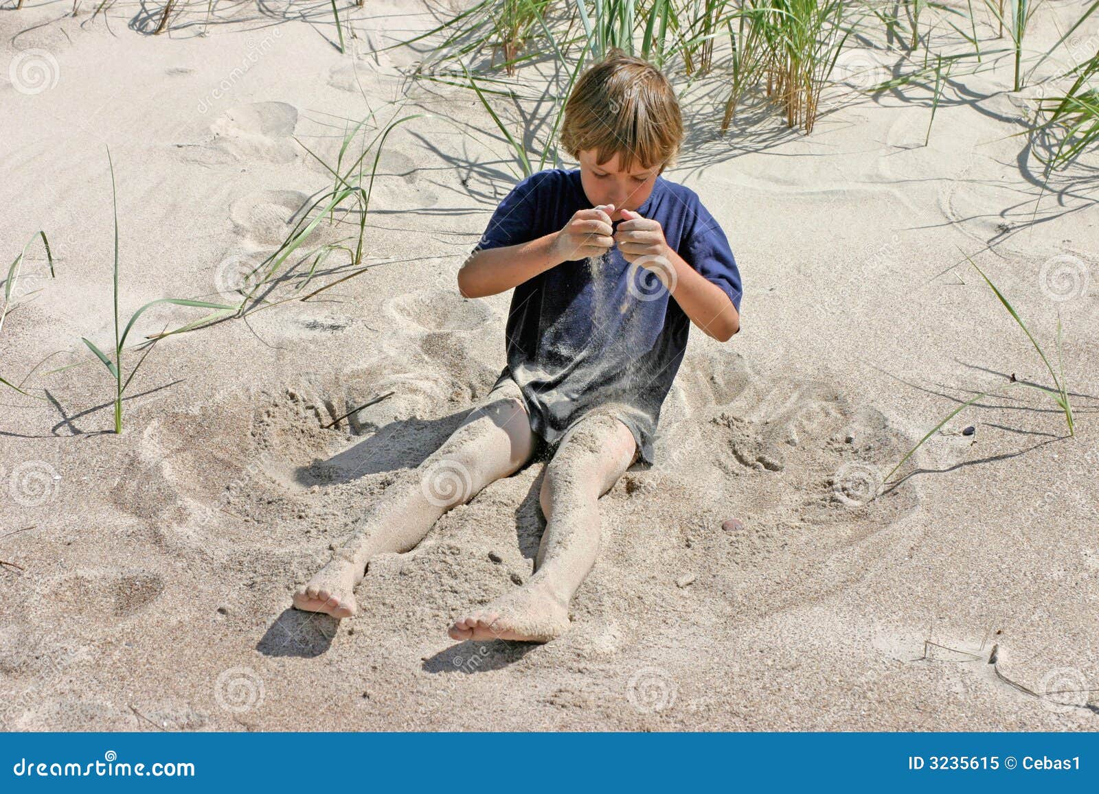 Pouring sand stock image. Image of beach, legs, activities - 3235615