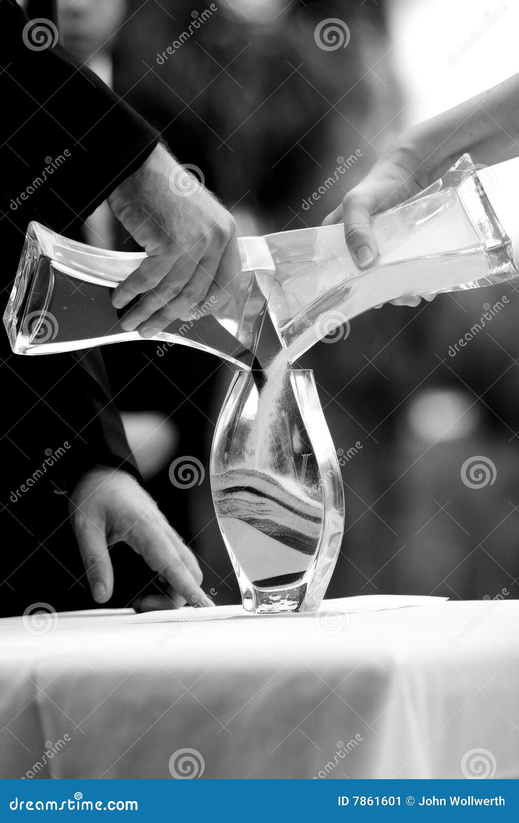 Pouring sand stock image. Image of unity, sand, rings - 7861601