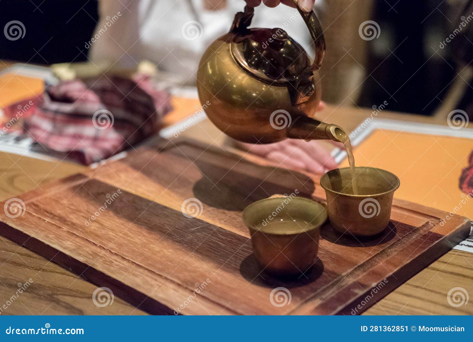 Pouring Traditional Tea Pot Set Stock Image - Image of beverage, life ...