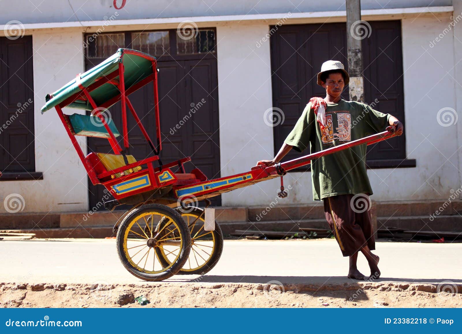 Pousse pousse driver editorial stock photo. Image of chair - 23382218