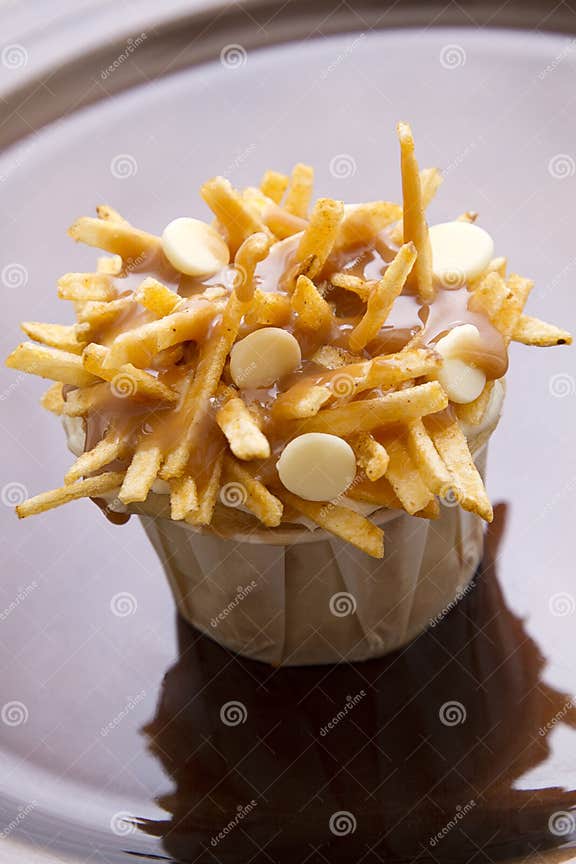 Poutine cupcake stock image. Image of birthday, caramel - 19730347