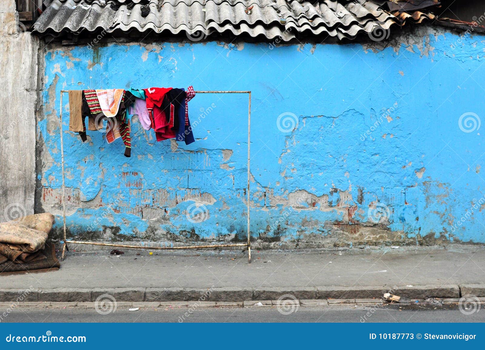 Poverty backyard stock image. Image of dirty, backyard - 10187773