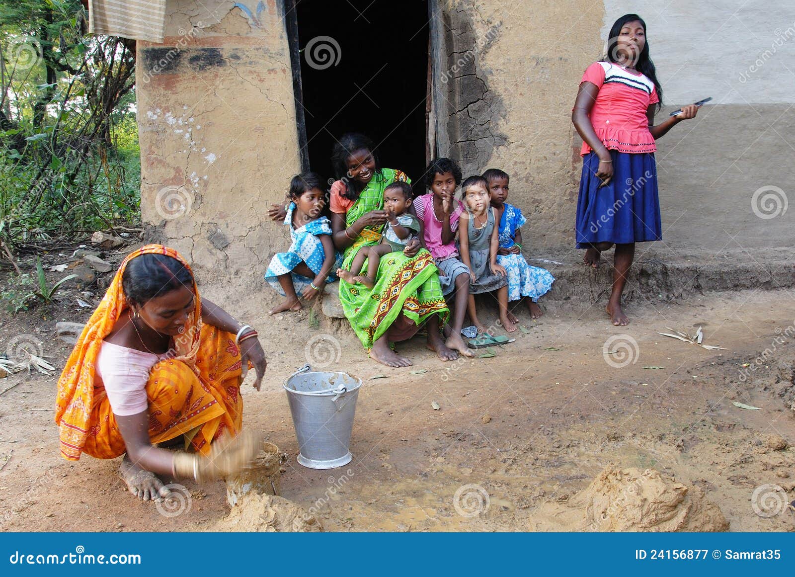Poverty in India editorial photography. Image of west - 24156877