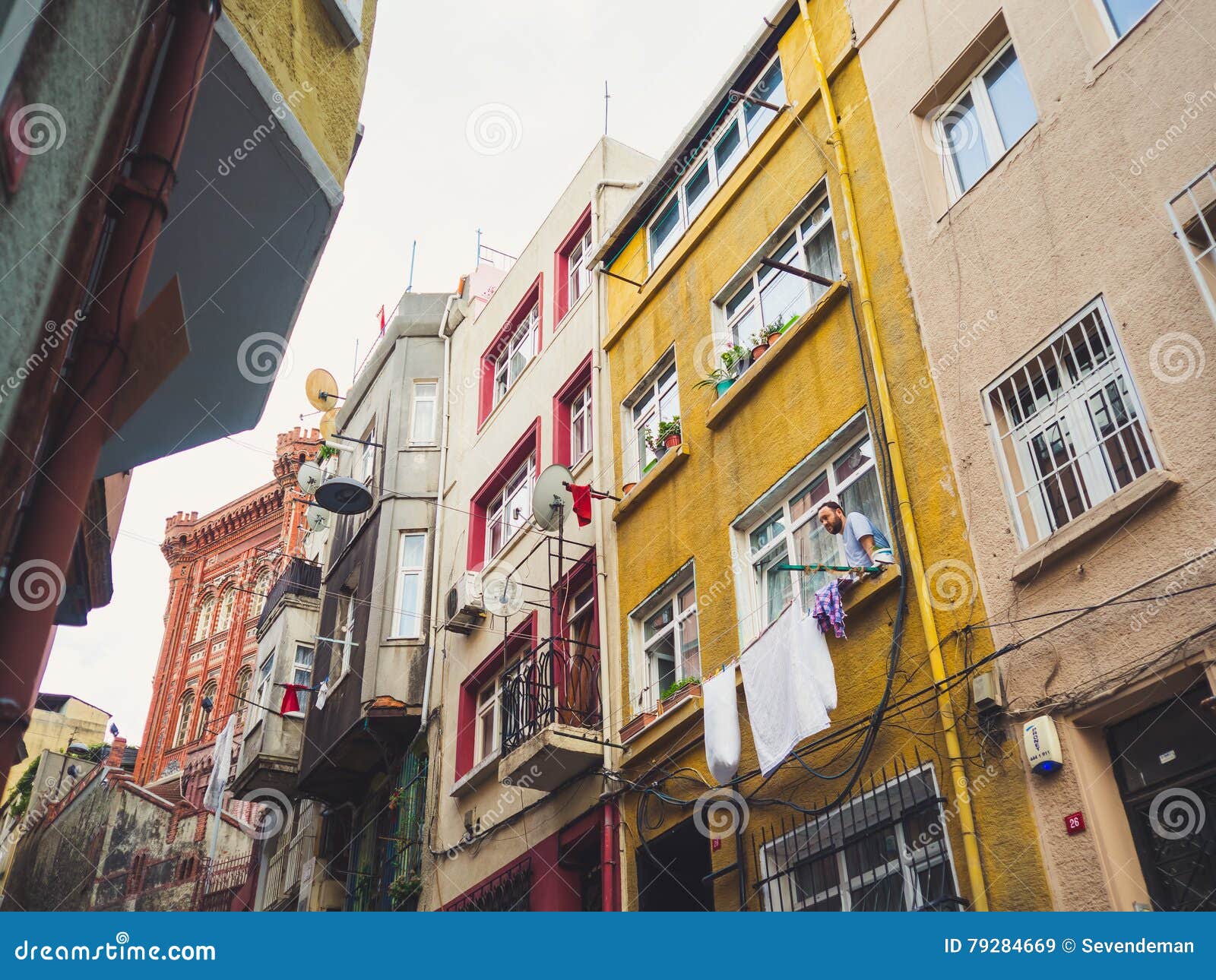 Povos E Cidade Colorida Da Balata Imagem de Stock Editorial - Imagem de ...