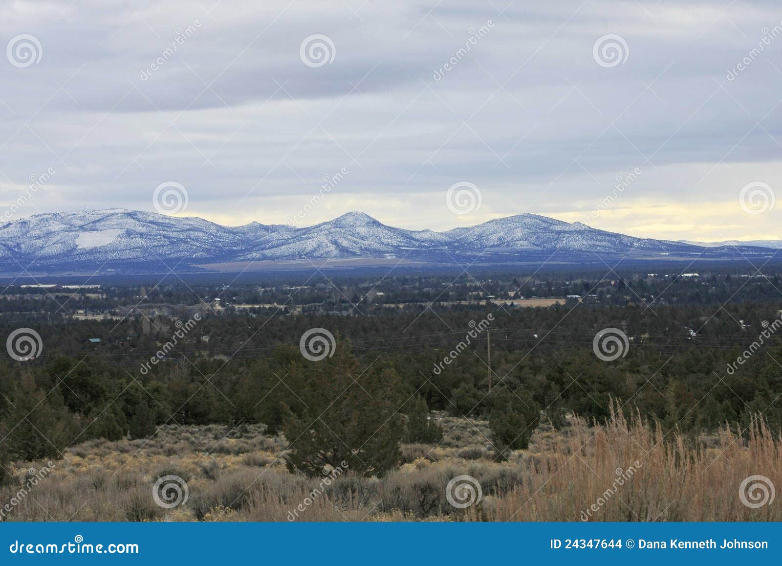 Powell Buttes on an Overcast Day Stock Photo - Image of america, peaks ...