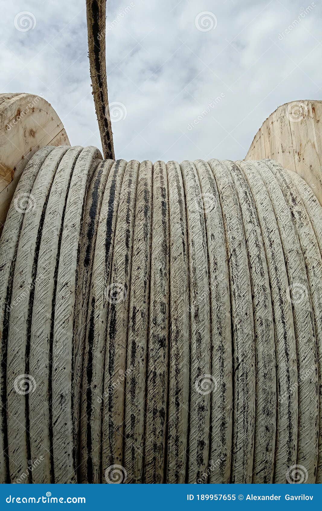 Power Cable in a Large Coil Stock Image - Image of grid, buried: 189957655