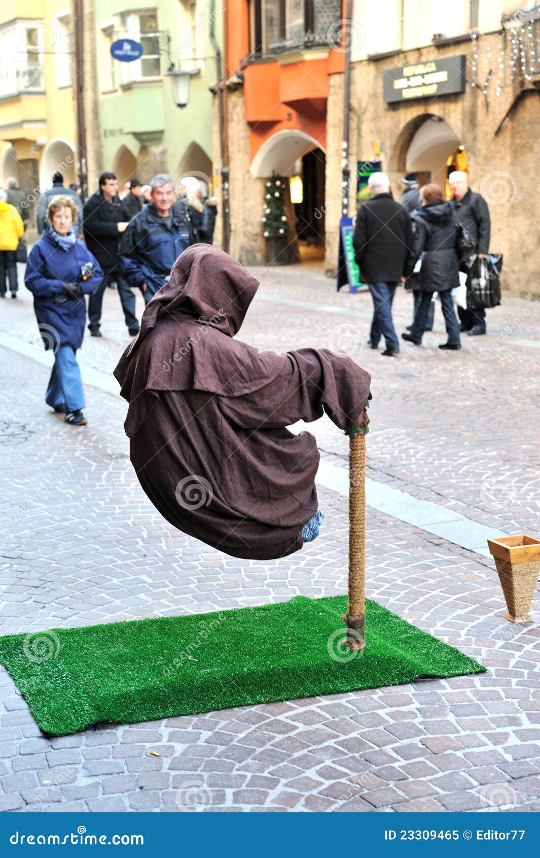 Levitation man editorial image. Image of people, yoga - 23309465